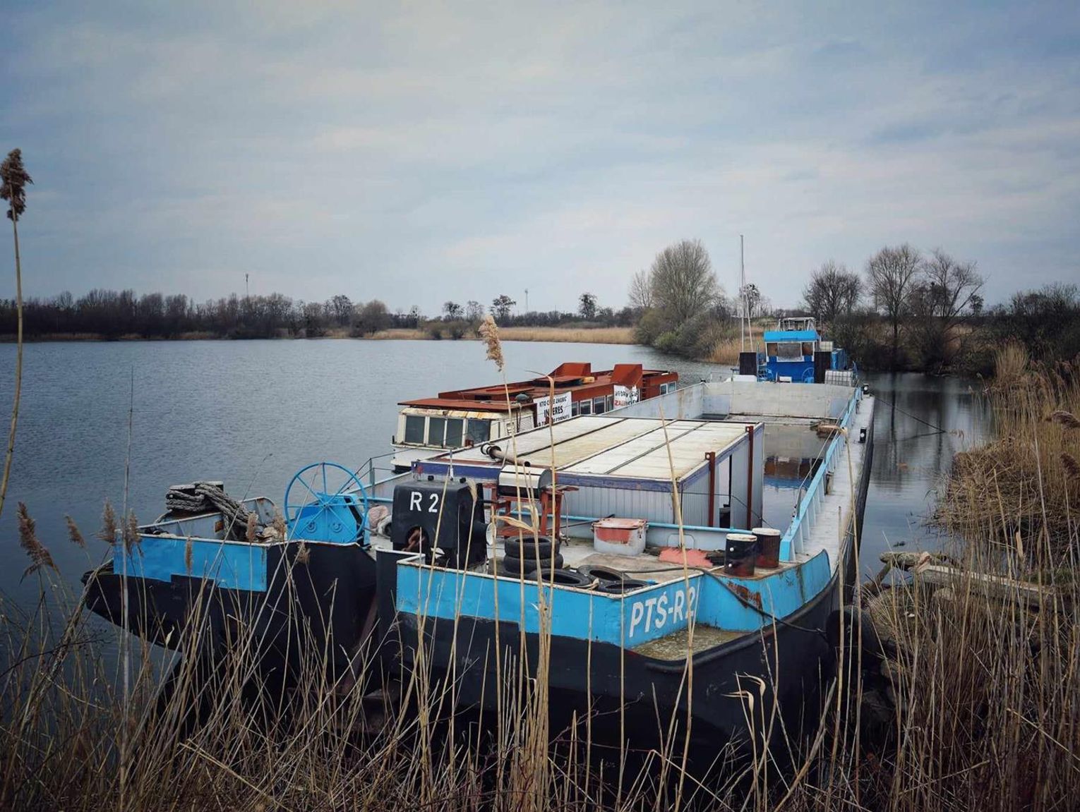 Ukryta, tajemnicza barka na brzegu Odry? Brzmi dobrze